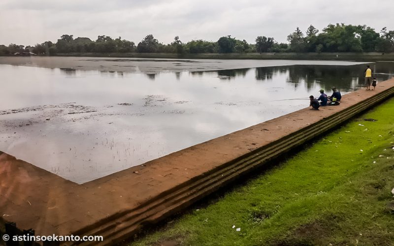 Museum Trowulan dan Kolam Segaran — Astin Soekanto