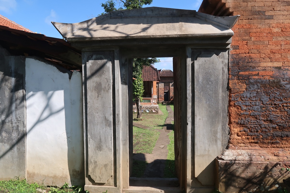 Puri Anom Tabanan, Wisata Sejarah di Bali yang Penuh Simbol dan Makna